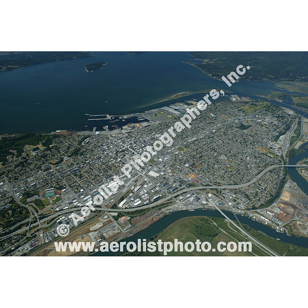 Everett aerial tour (home of the world's largest building ...